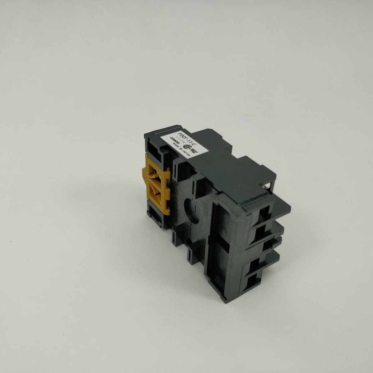 OMRON P2CF-11-E RELAY SOCKET 11 pin – Buy2Sell ApS