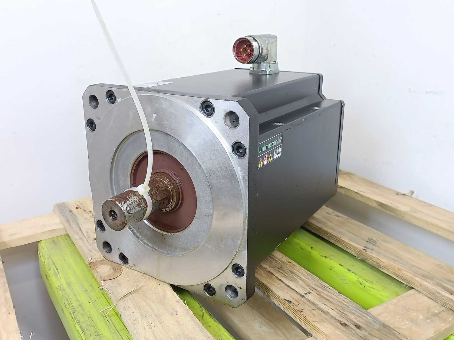 Control Techniques 250U3D100JACAA300380-SONS Unimotor FM Servo Motor ...